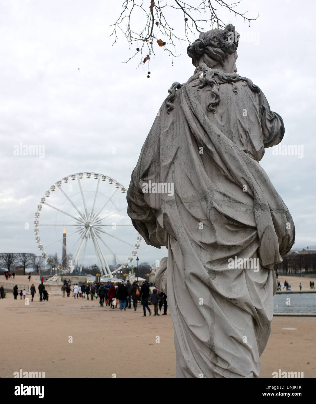 Statue in a park Stock Photo - Alamy