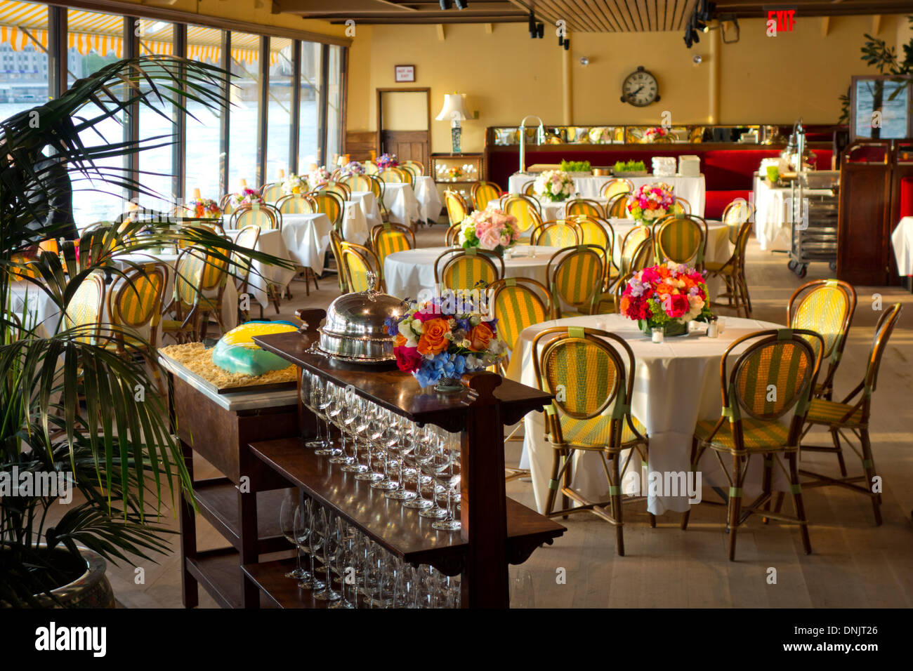 The River Cafe interior Brooklyn NY Stock Photo - Alamy