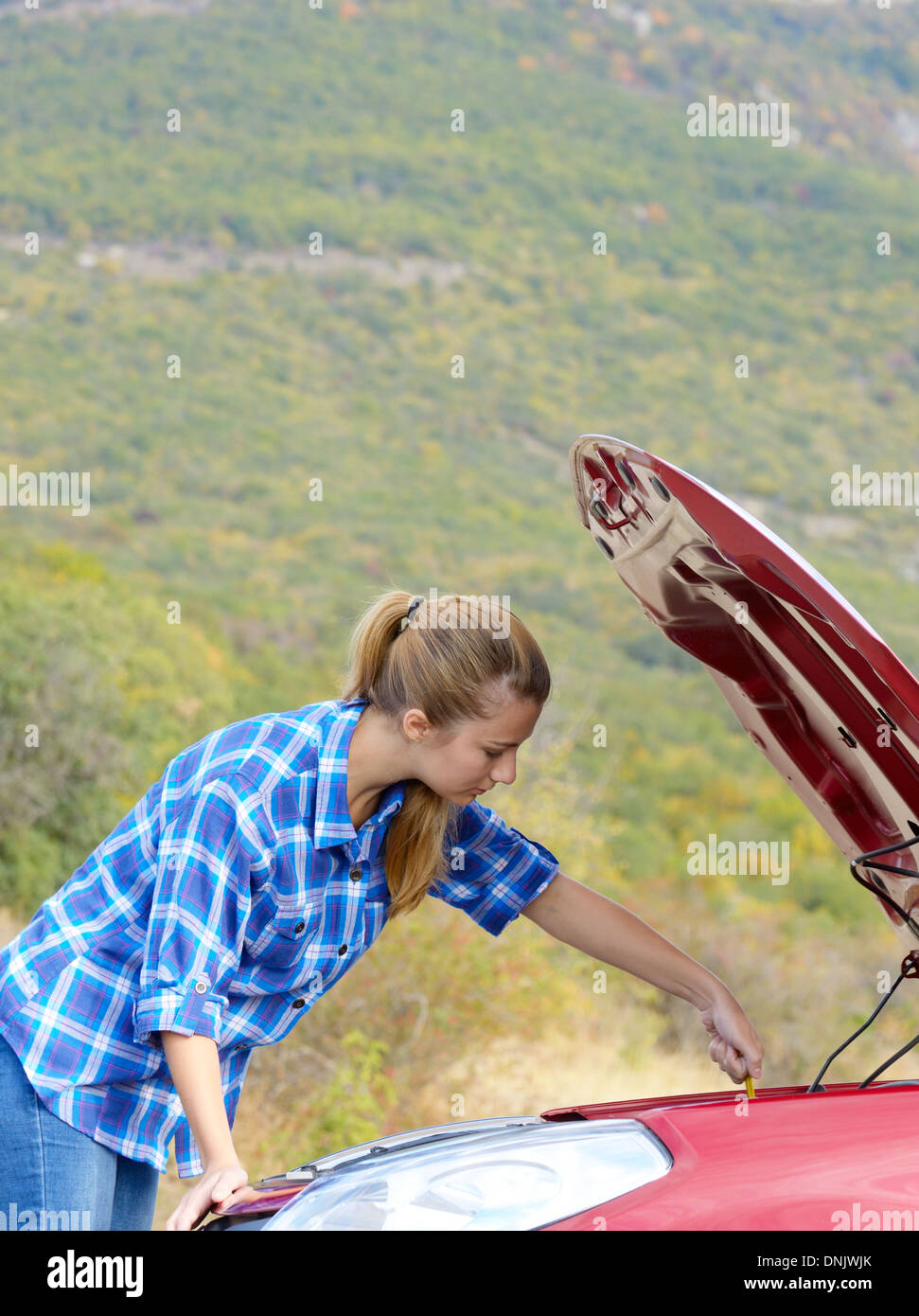 Under the hood hi-res stock photography and images - Alamy