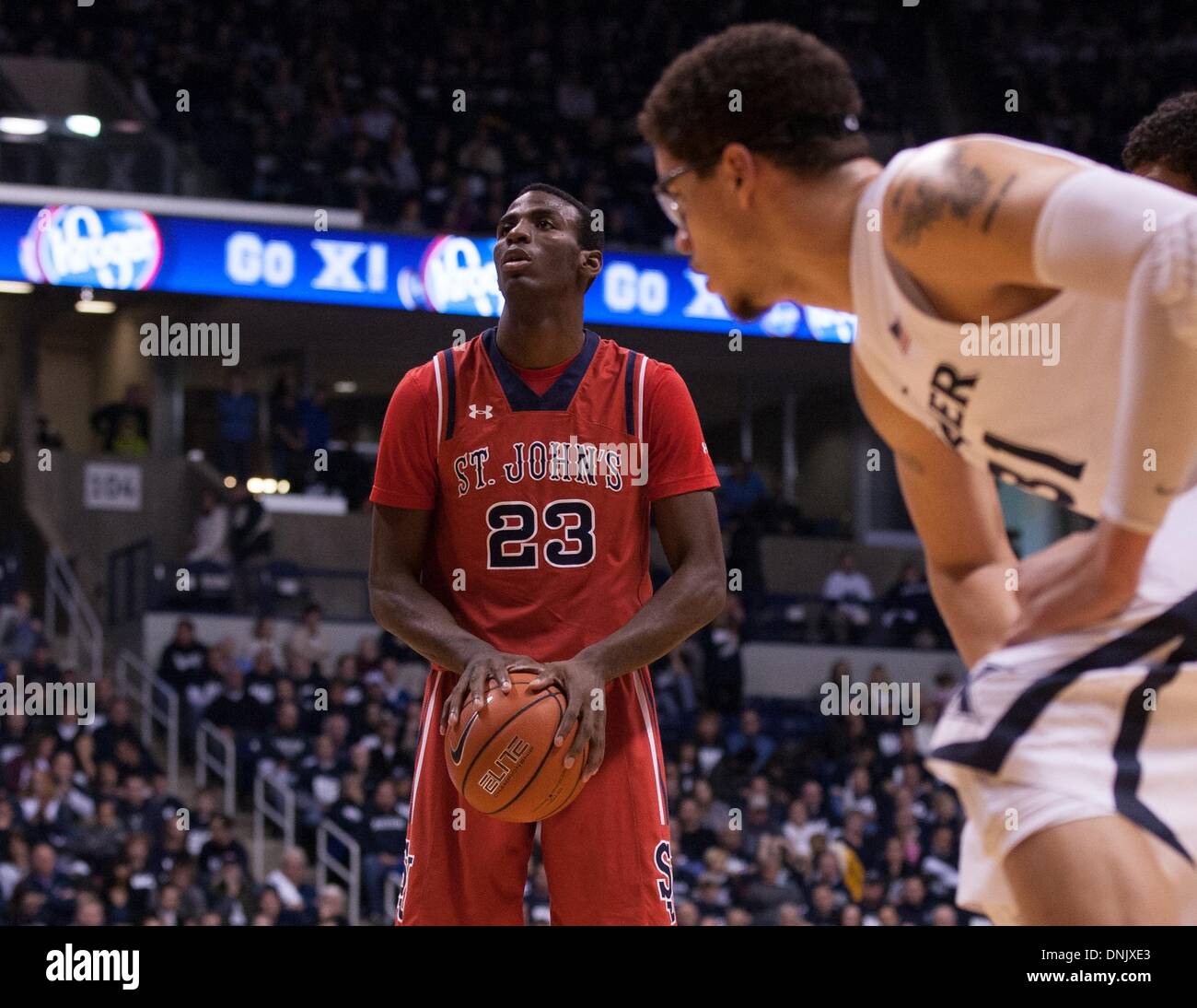 St johns red storm mens basketball hi-res stock photography and images ...