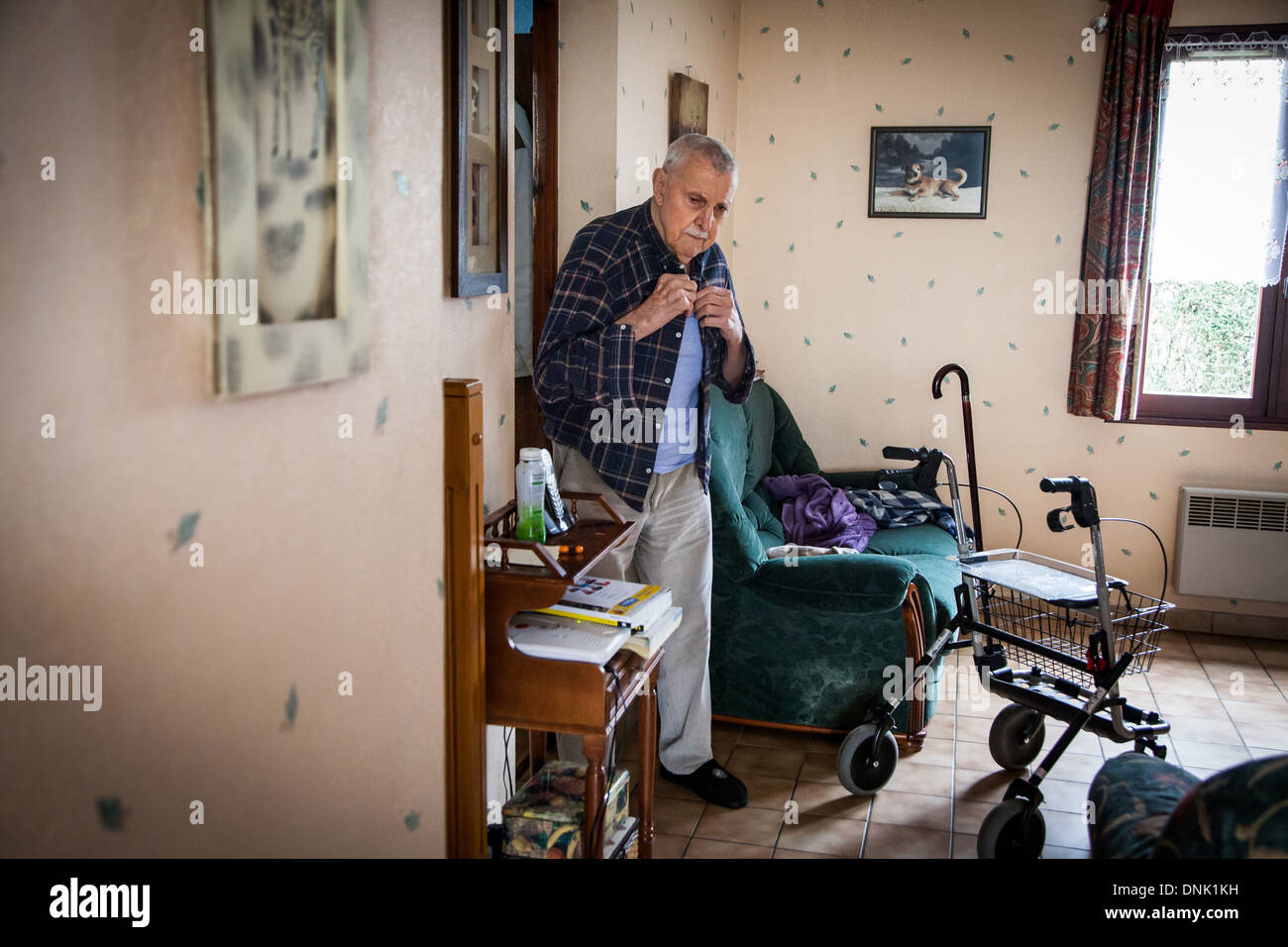 ILLUSTRATION OF AGEING AT HOME, ELDERLY PERSON AT HOME GETTING DRESSED ...