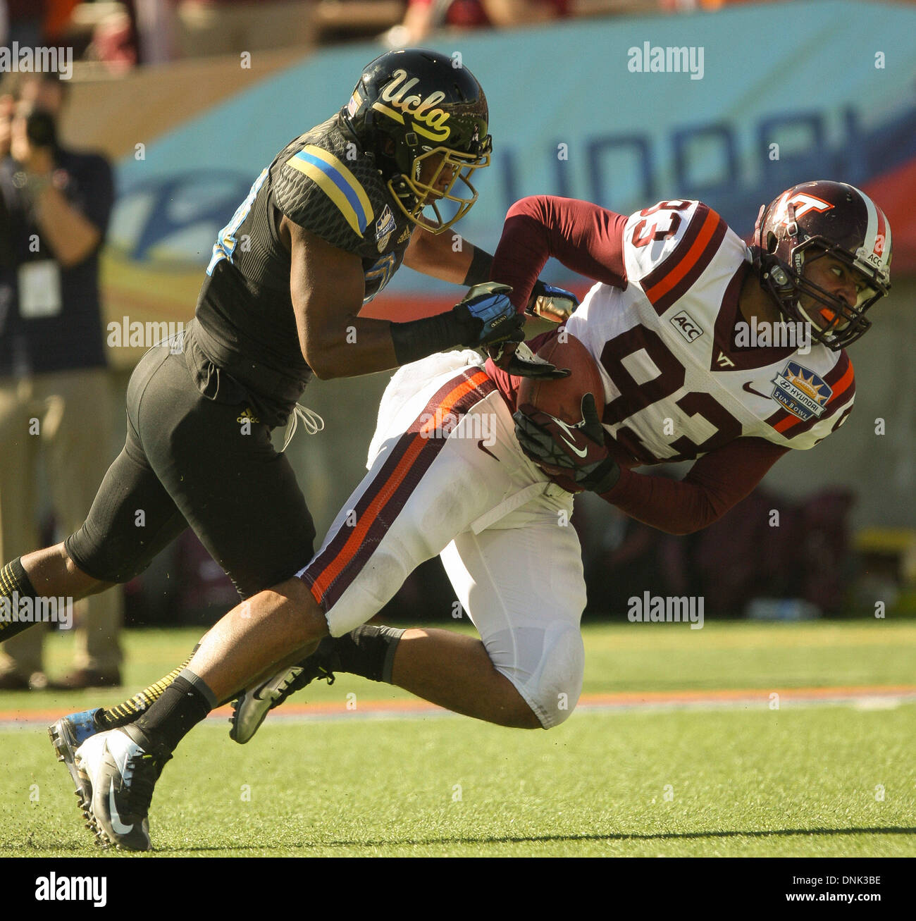 Virginia tech football cline hi-res stock photography and images - Alamy