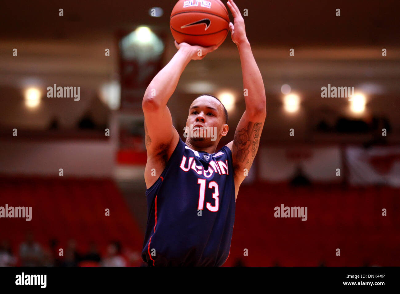Shabazz napier connecticut hi-res stock photography and images - Alamy
