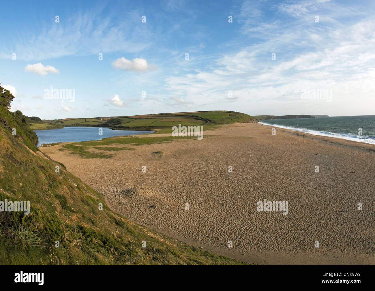 Loe bar beach cornwall hi-res stock photography and images - Alamy