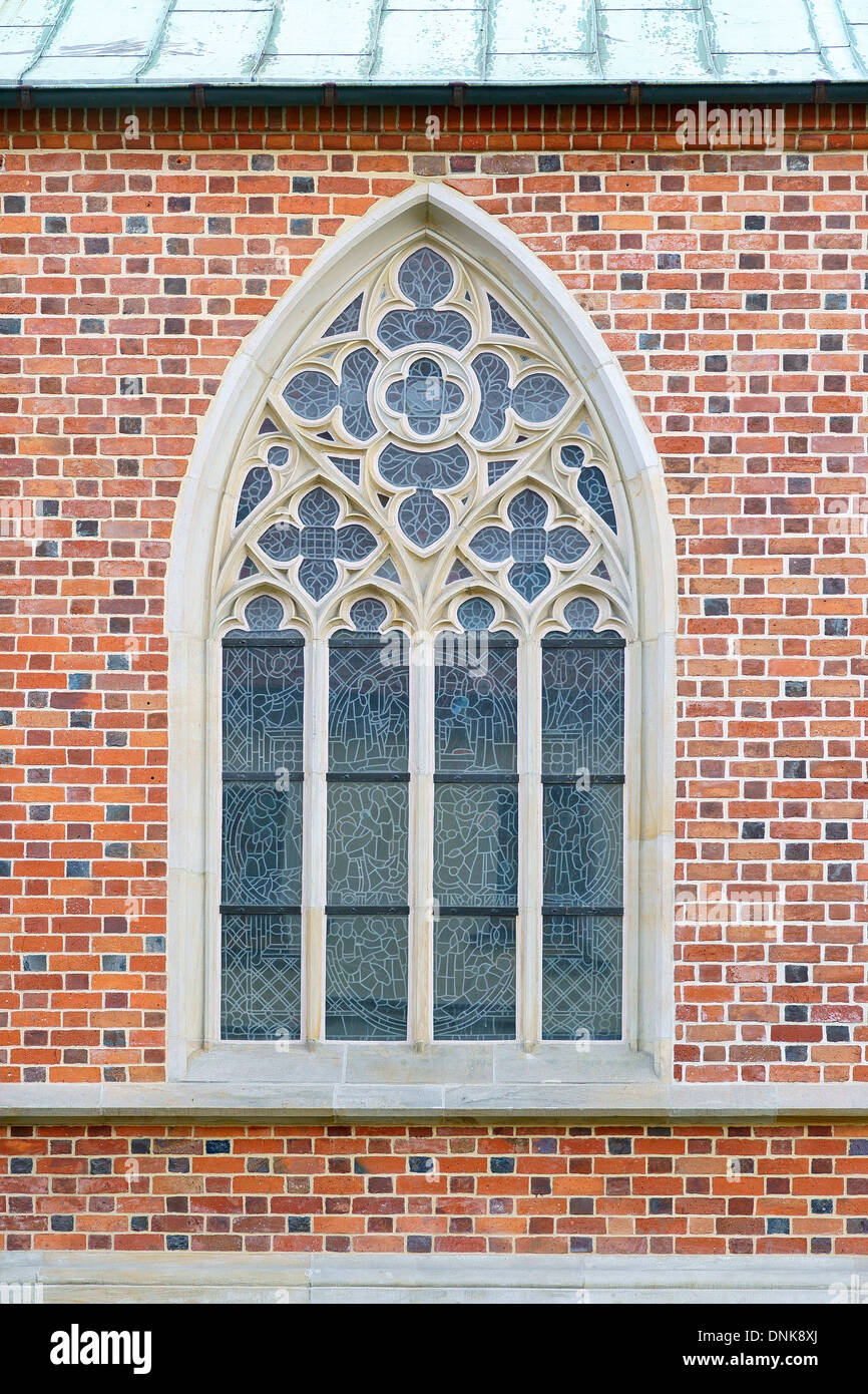 Gothic window hi-res stock photography and images - Alamy
