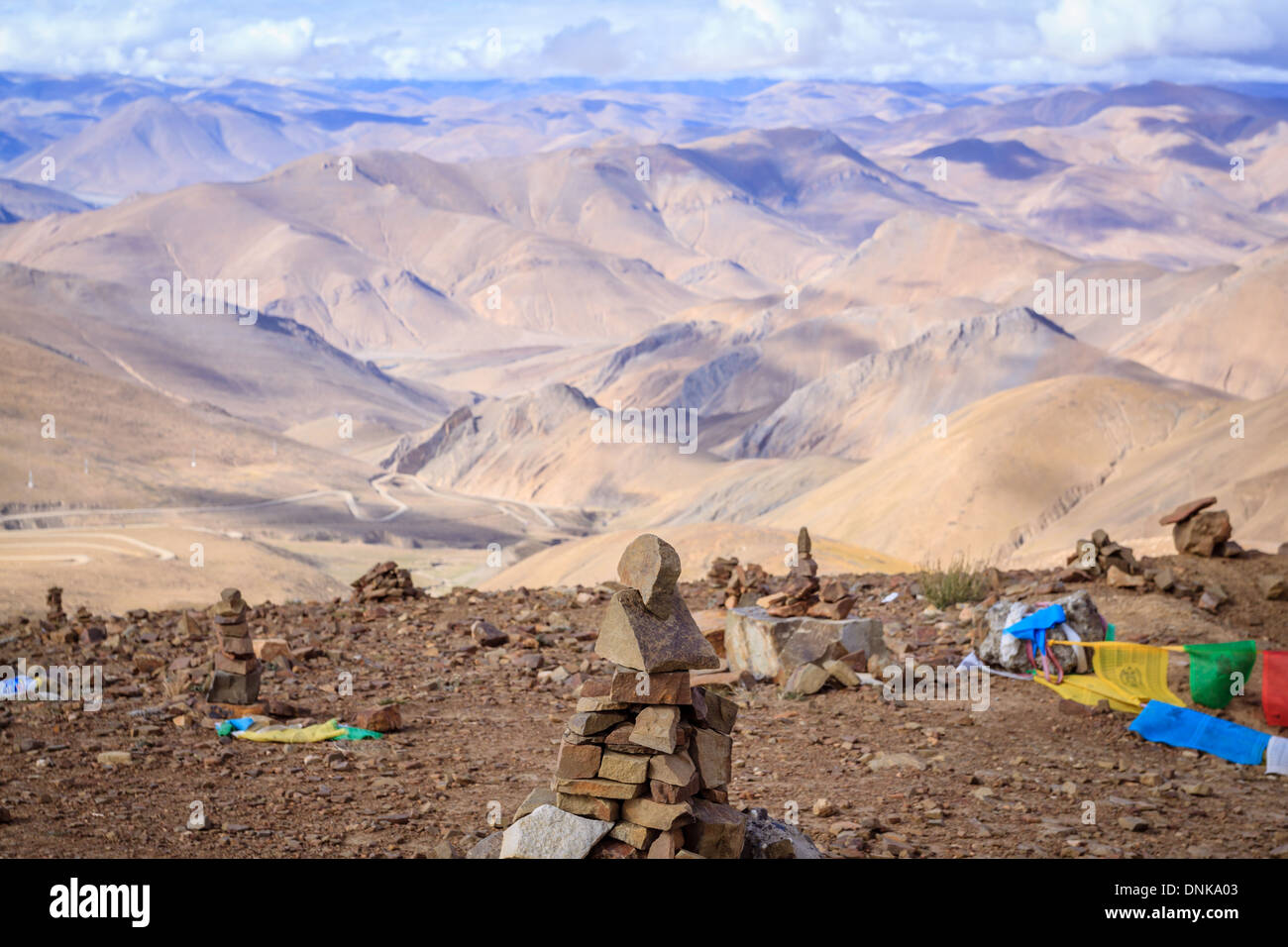 Lhasa tibet snow hi-res stock photography and images - Alamy