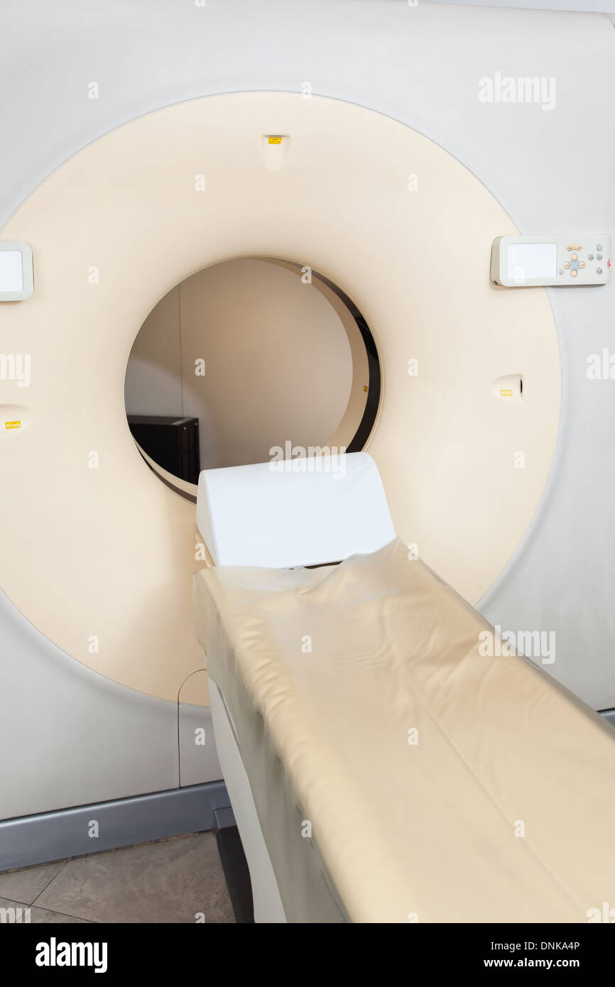 Digital Tomography Equipment - CAT Scan Stock Photo - Alamy