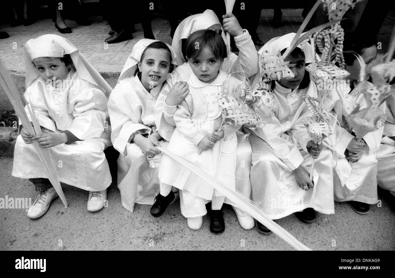 Celebraciones religiosas hi-res stock photography and images - Alamy