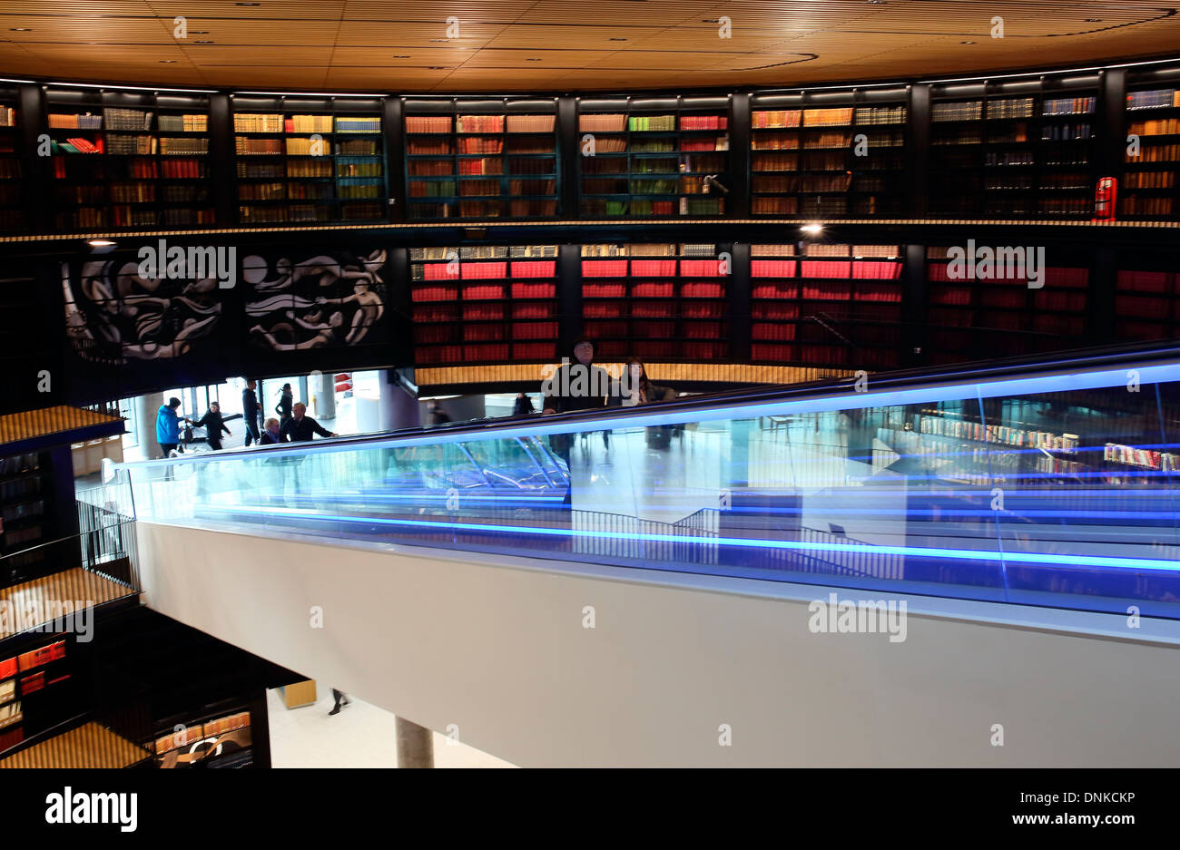 Birmingham library interior hi-res stock photography and images - Alamy