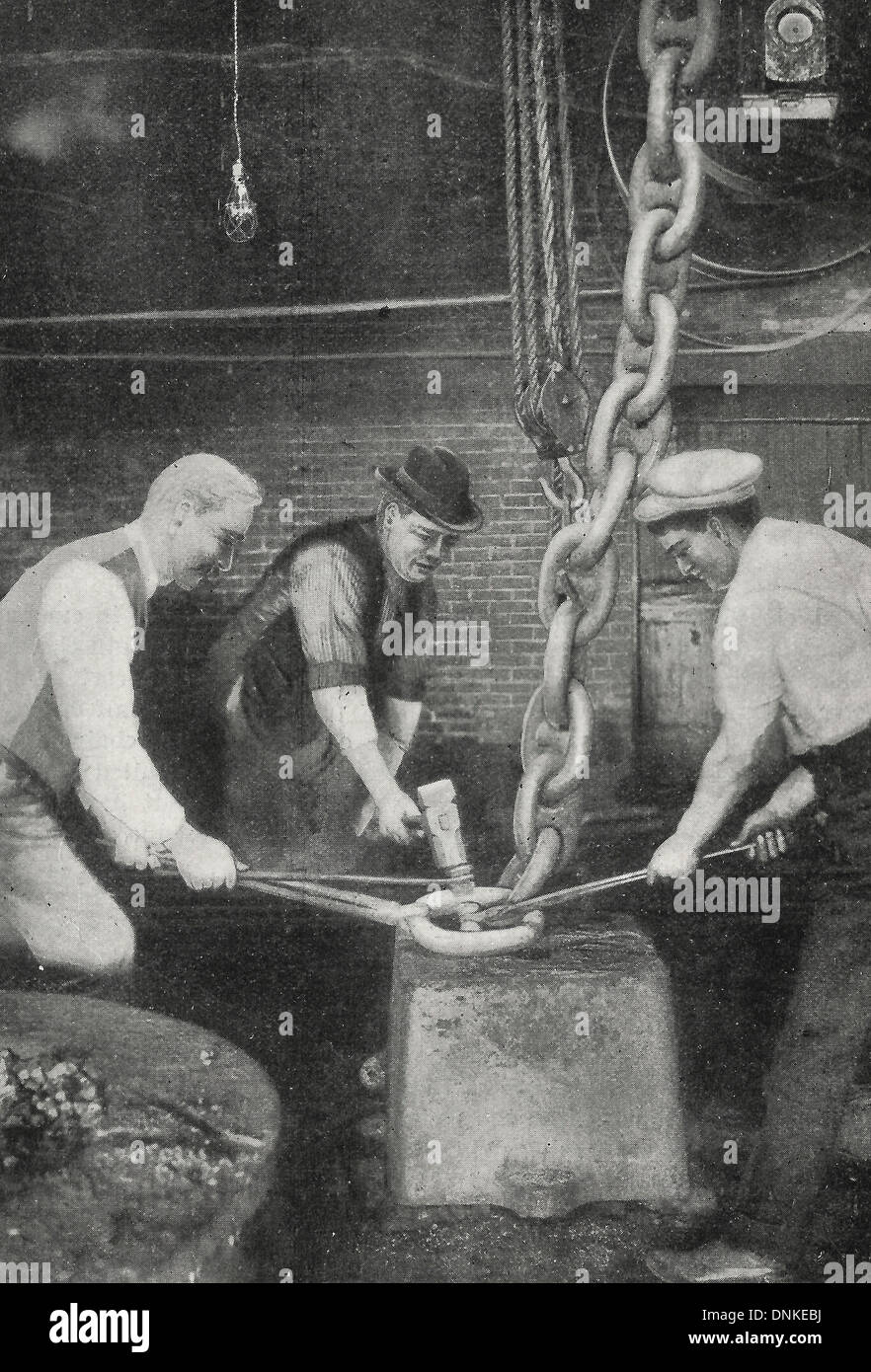 Blacksmith 1900s hi-res stock photography and images - Alamy