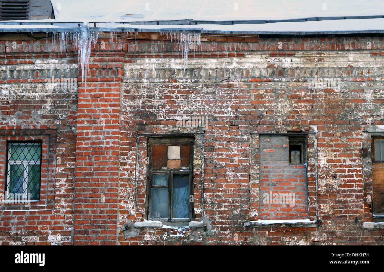 Red brick building hi-res stock photography and images - Alamy