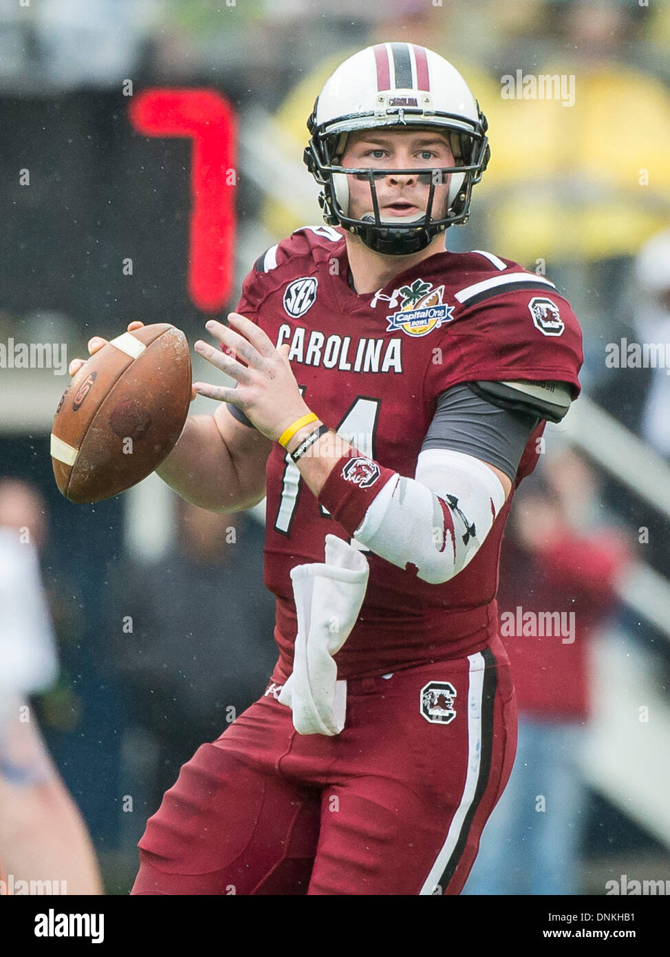Orlando, Florida, USA. 1st Jan, 2014. S: South Carolina quarterback ...