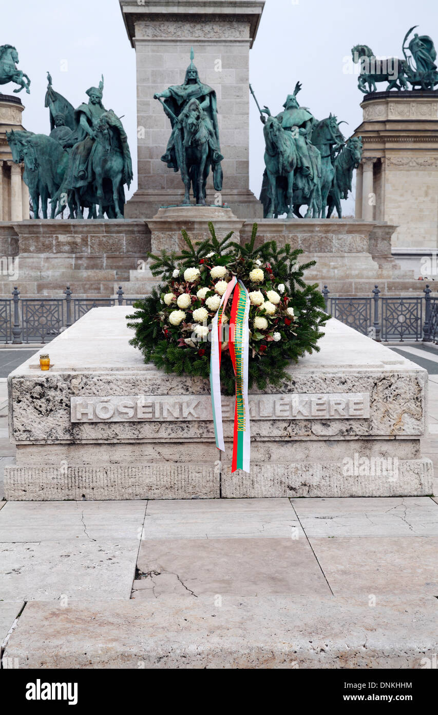Heroes Square Monument in Budapest Hungary With The Tomb of The unknown ...
