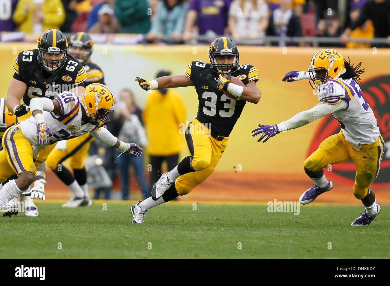 Tampa, Florida, USA. 1st Jan, 2014. EVE EDELHEIT | Times.Iowa Hawkeyes ...