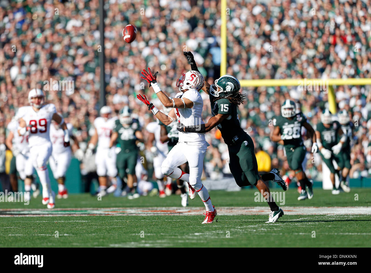 Michigan state cornerback trae waynes hi-res stock photography and ...