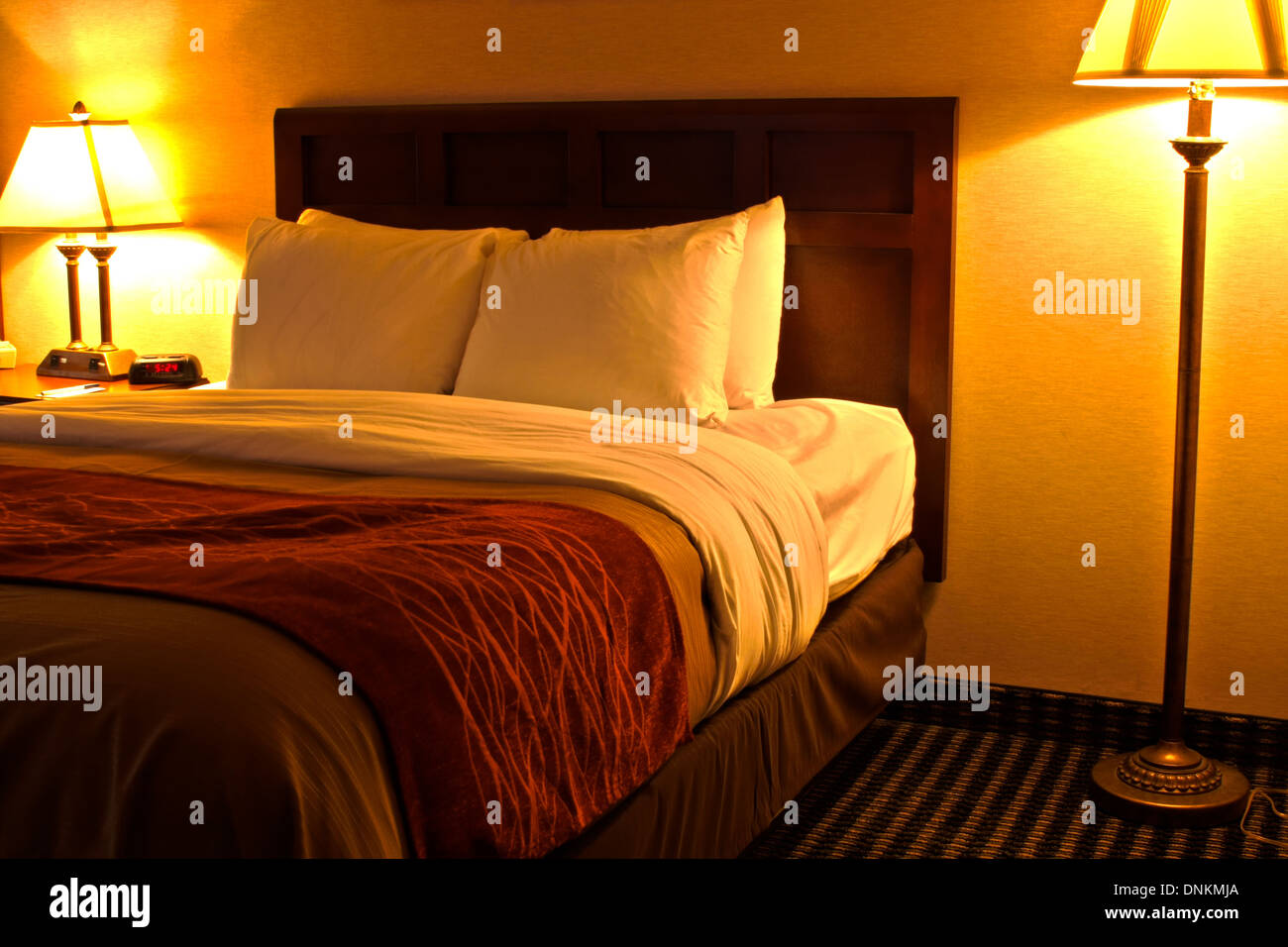 A hotel room HDR Stock Photo - Alamy