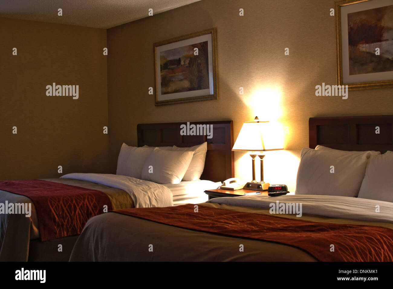A hotel room HDR Stock Photo - Alamy