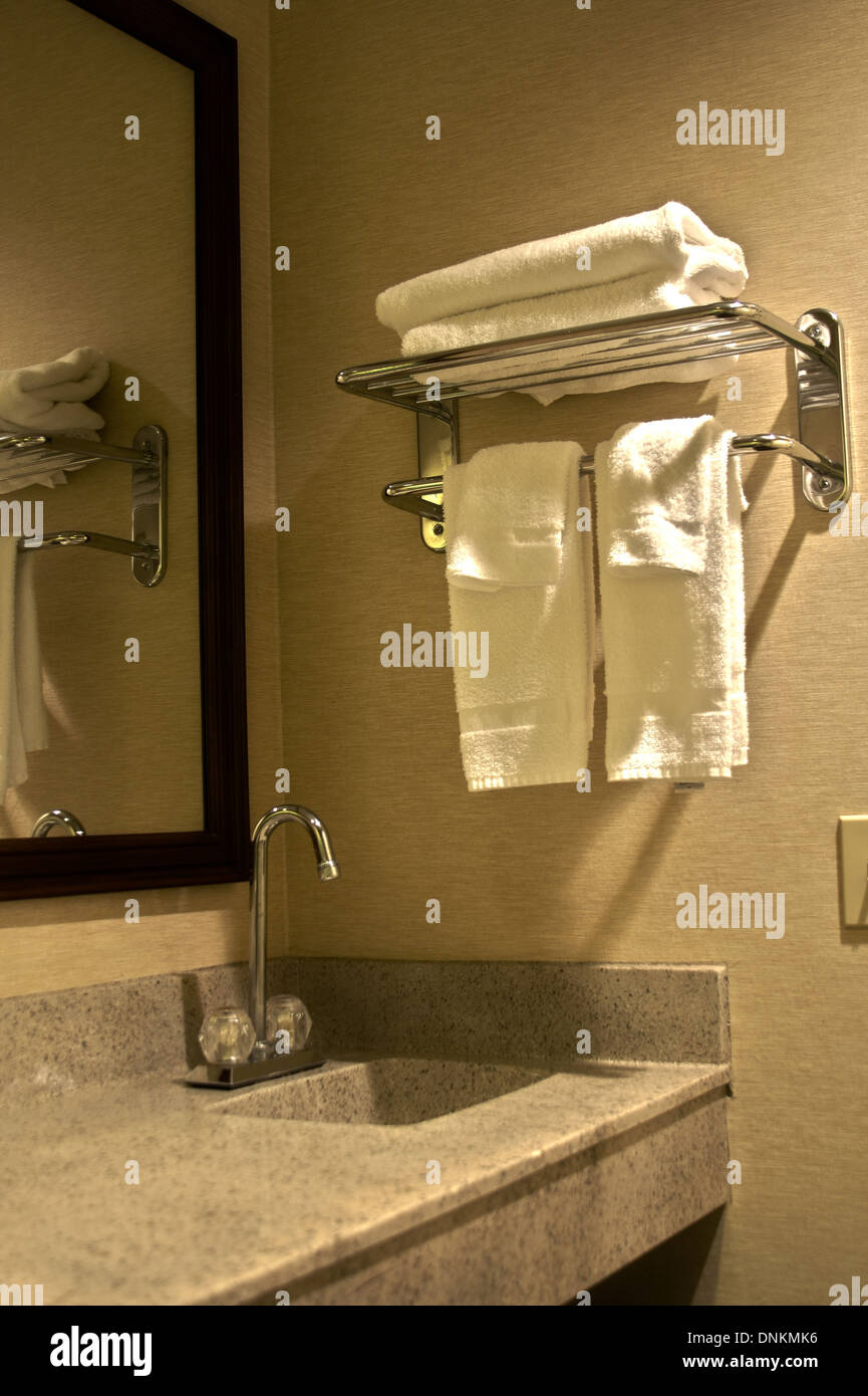 A hotel bathroom sink Stock Photo - Alamy