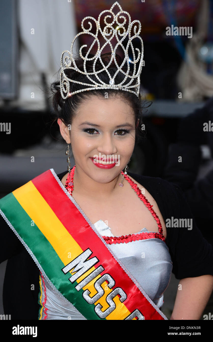 London, UK. 1st January 2014. Tens of thousands of people braved ...