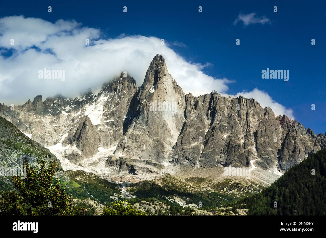Aiguille hi-res stock photography and images - Alamy
