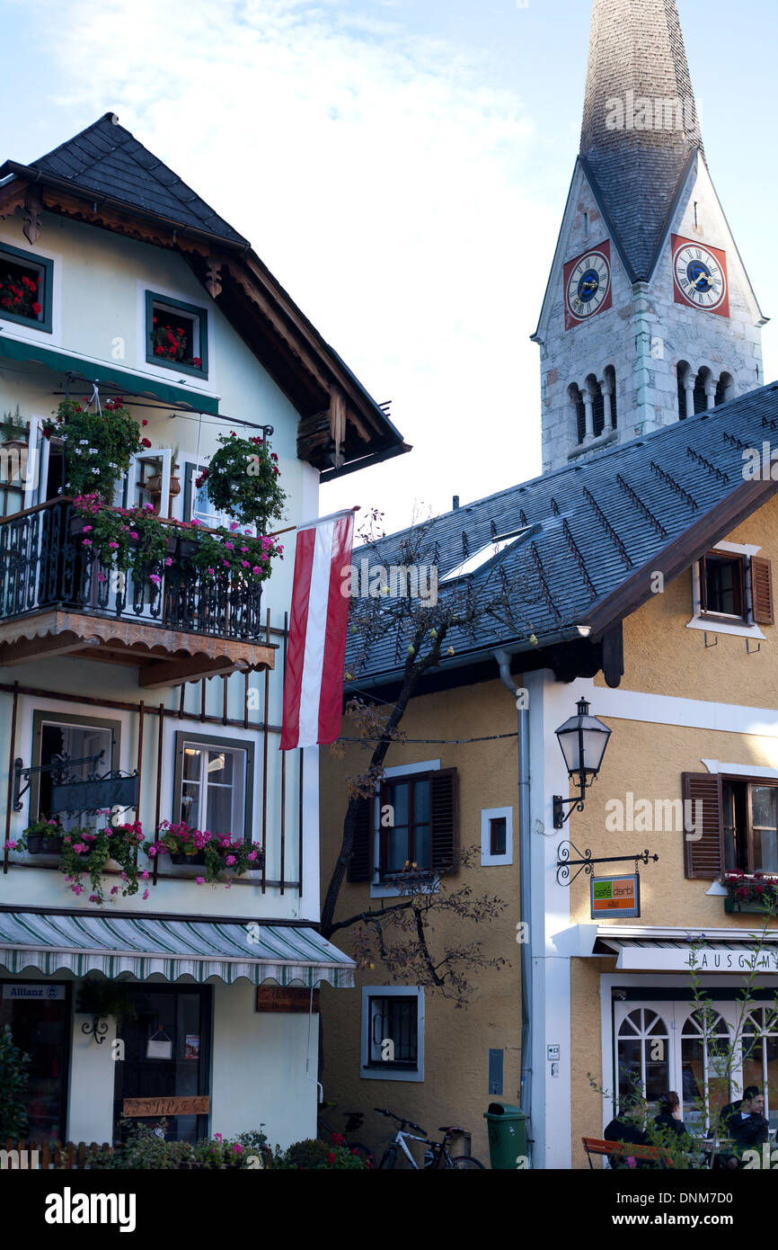 Square in hallstatt hi-res stock photography and images - Alamy