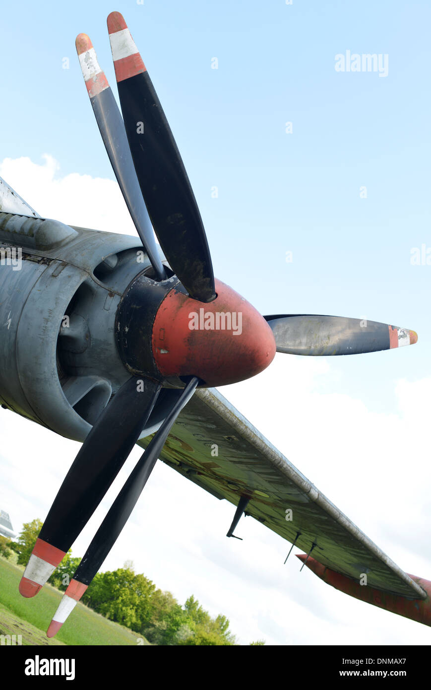 Shackleton aircraft hi-res stock photography and images - Alamy