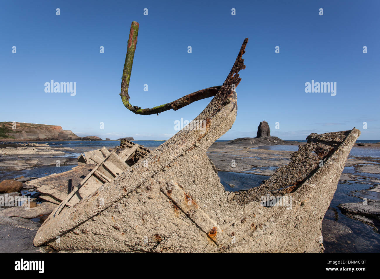 Saltwick Bay, Ship Wreck and Black Nab Sea Stack, Whitby, England Stock ...
