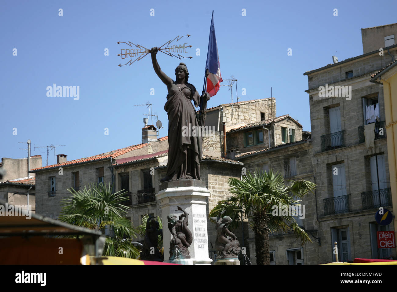 SETE LANGUEDOC FRANCE TOWN SQUARE STATUE Stock Photo - Alamy