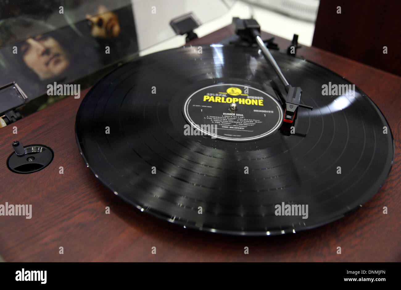 Acoustic booth hi-res stock photography and images - Alamy