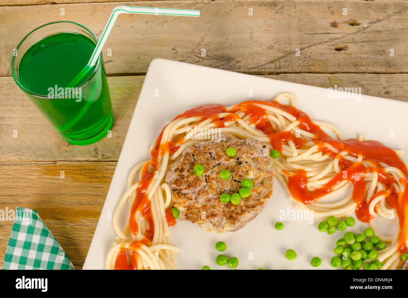 Hamburger pasta decorated hi-res stock photography and images - Alamy