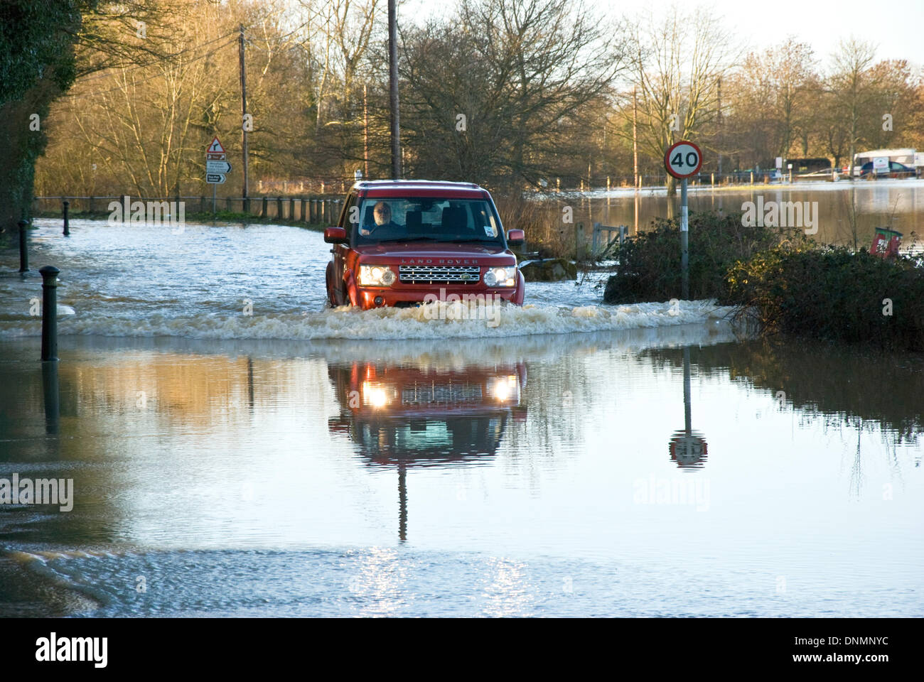 Flooding in Yalding Kent UK Stock Photo - Alamy