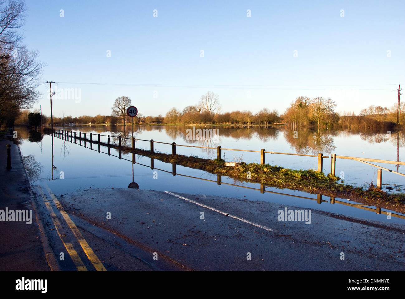Flooding in Yalding Kent UK Stock Photo - Alamy
