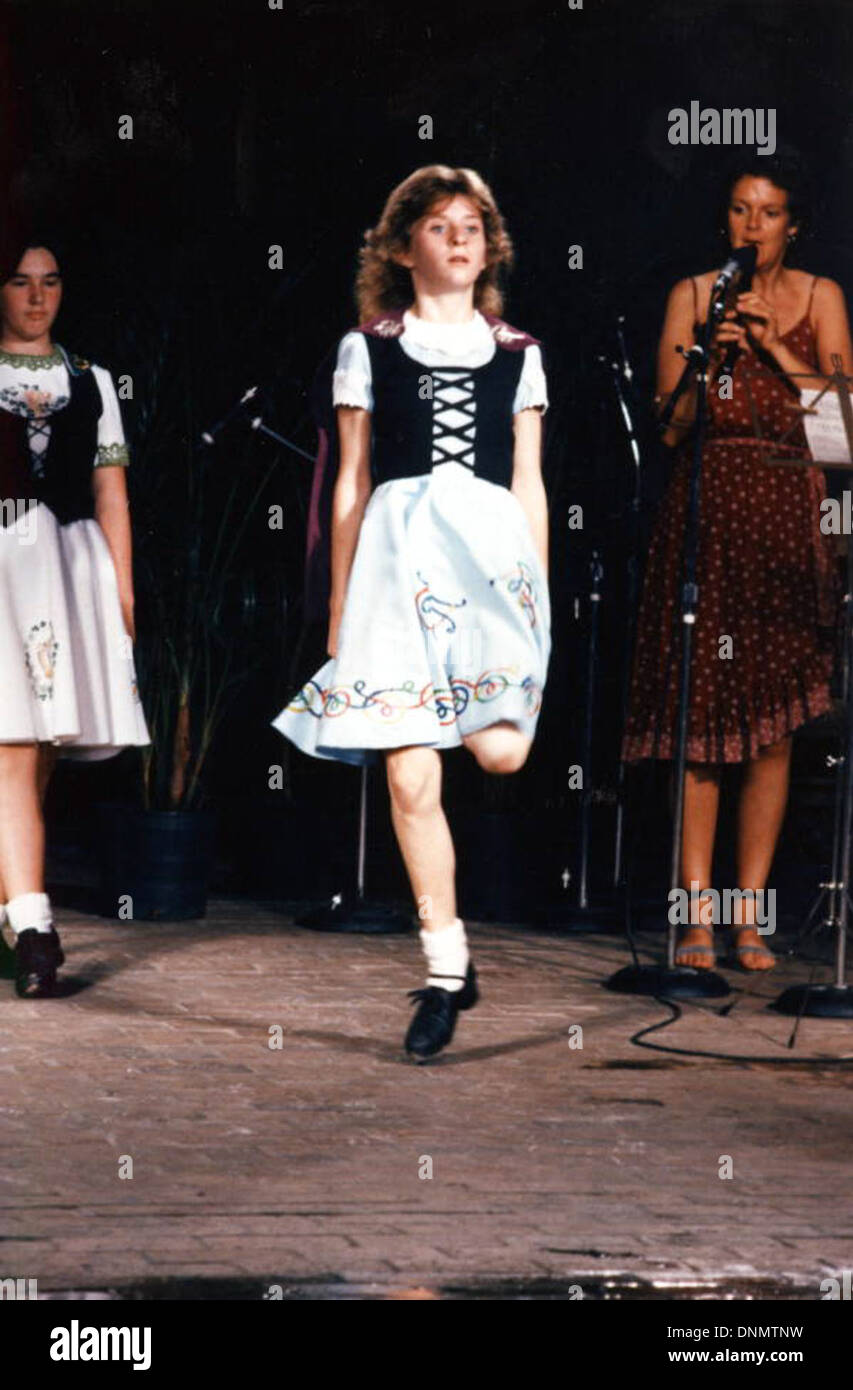 Irish step dance festival hi-res stock photography and images - Alamy