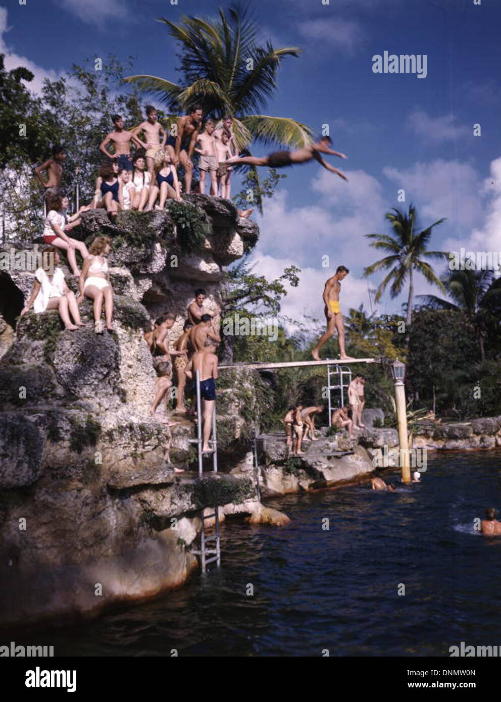 1940s swimming pool hi-res stock photography and images - Alamy