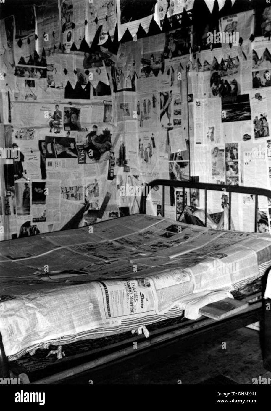 Childbirth delivery history historical hi-res stock photography and ...