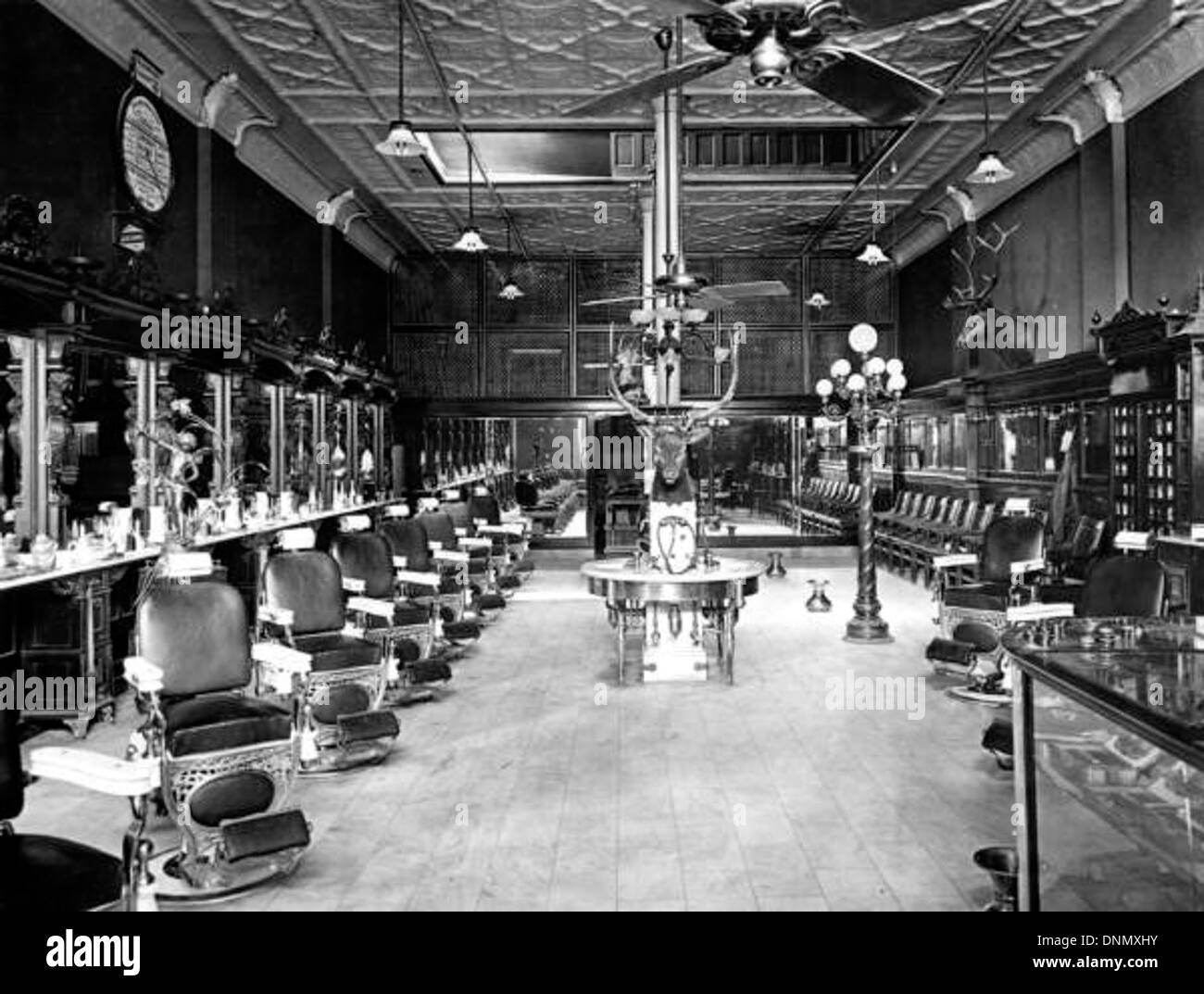 1920s shop interior hi-res stock photography and images - Alamy