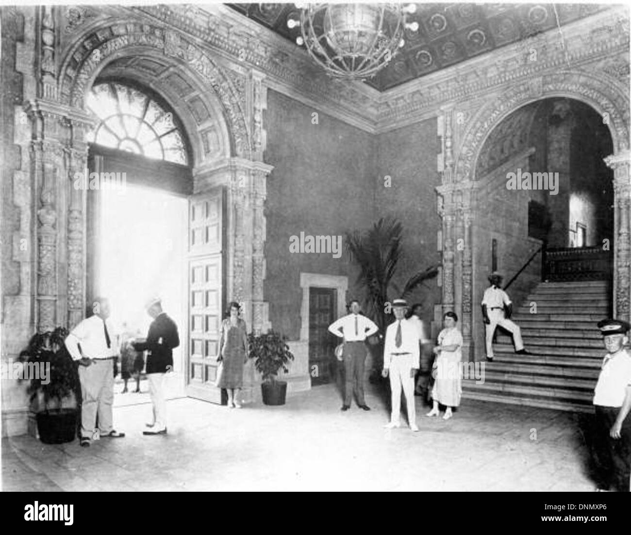 Spanish colonial architecture miami hi-res stock photography and images ...