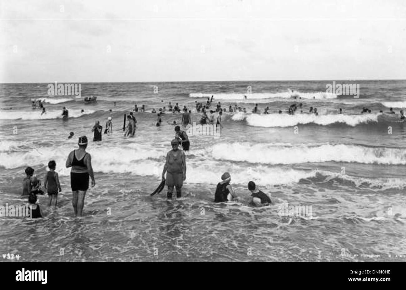 Bathers 1920s hi-res stock photography and images - Alamy