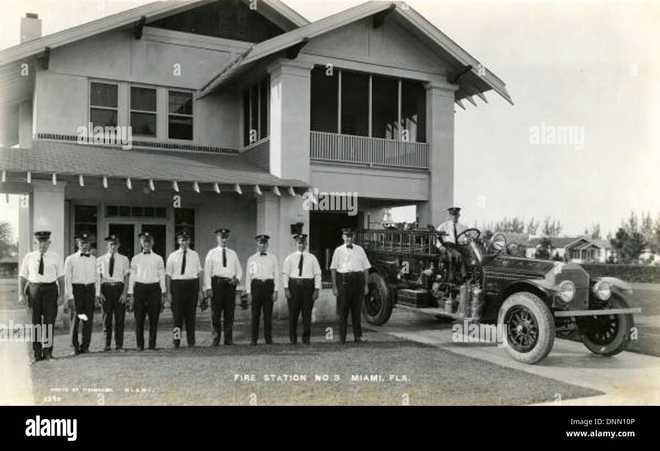 1920s firefighters hi-res stock photography and images - Alamy