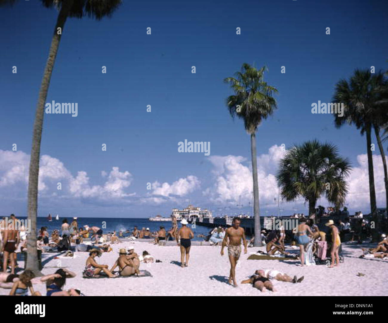 Spa beach st petersburg florida hi-res stock photography and images - Alamy