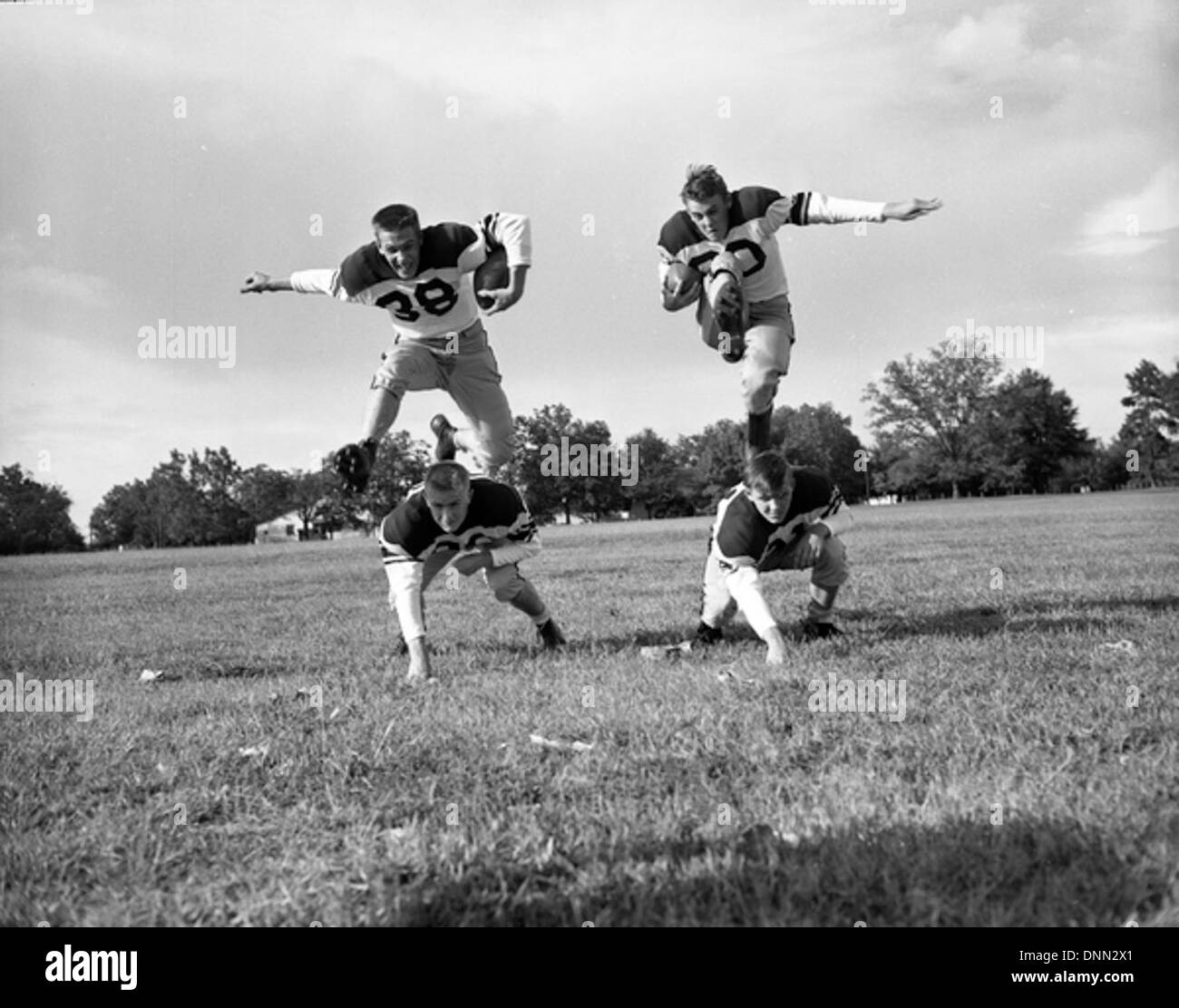 Football players in 1950s hi-res stock photography and images - Alamy