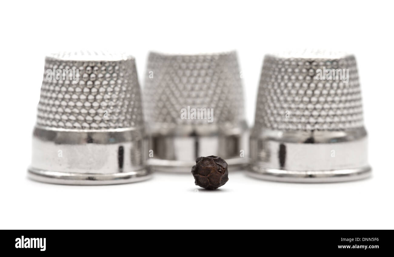 Shell game hi-res stock photography and images - Alamy