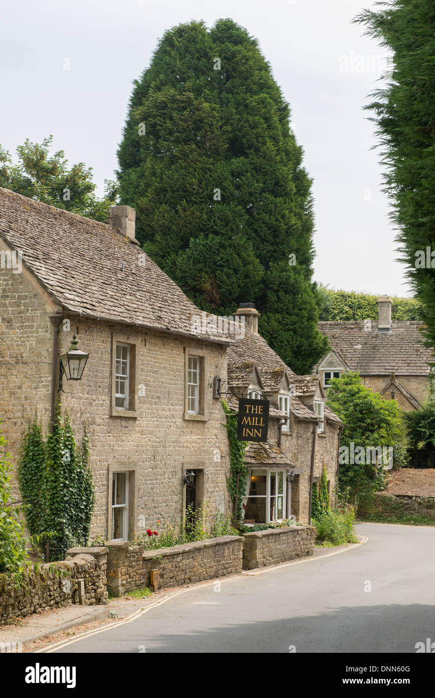 Mill inn withington hi-res stock photography and images - Alamy