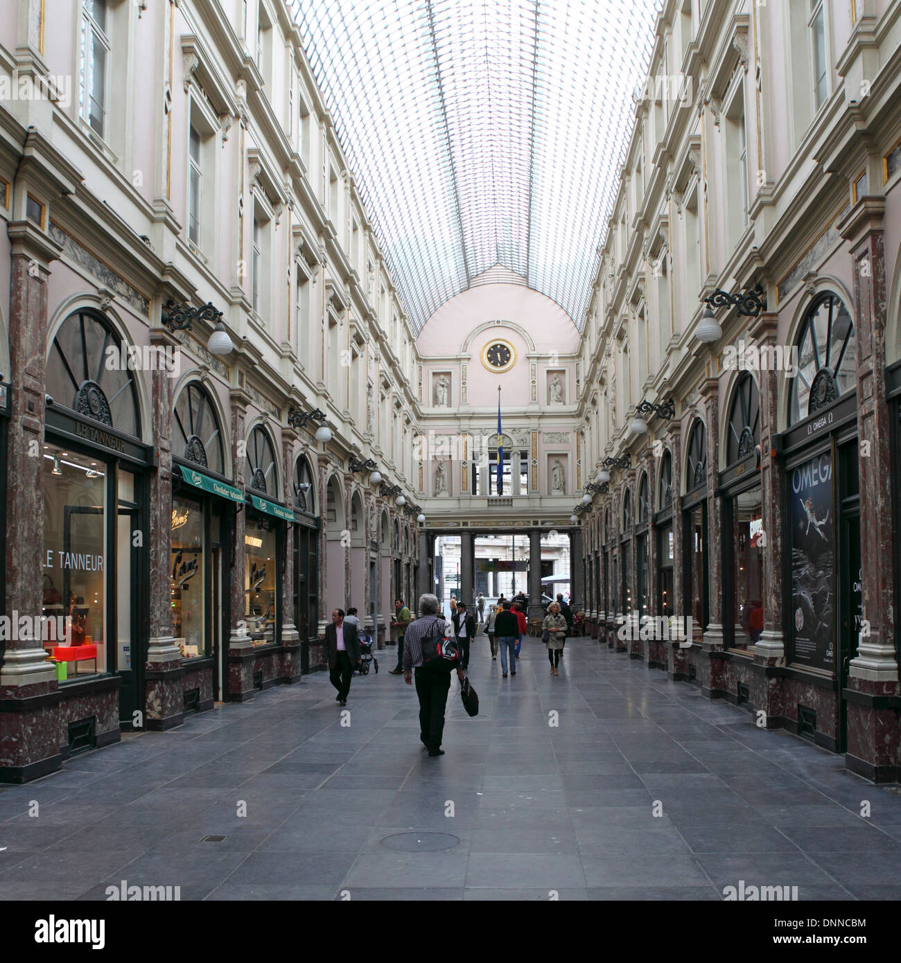 The Galeries Royales Saint-Hubert (Koninklijke Sint-Hubertusgalerijen ...