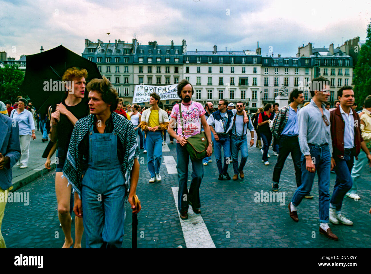 1980s paris street hi-res stock photography and images - Alamy
