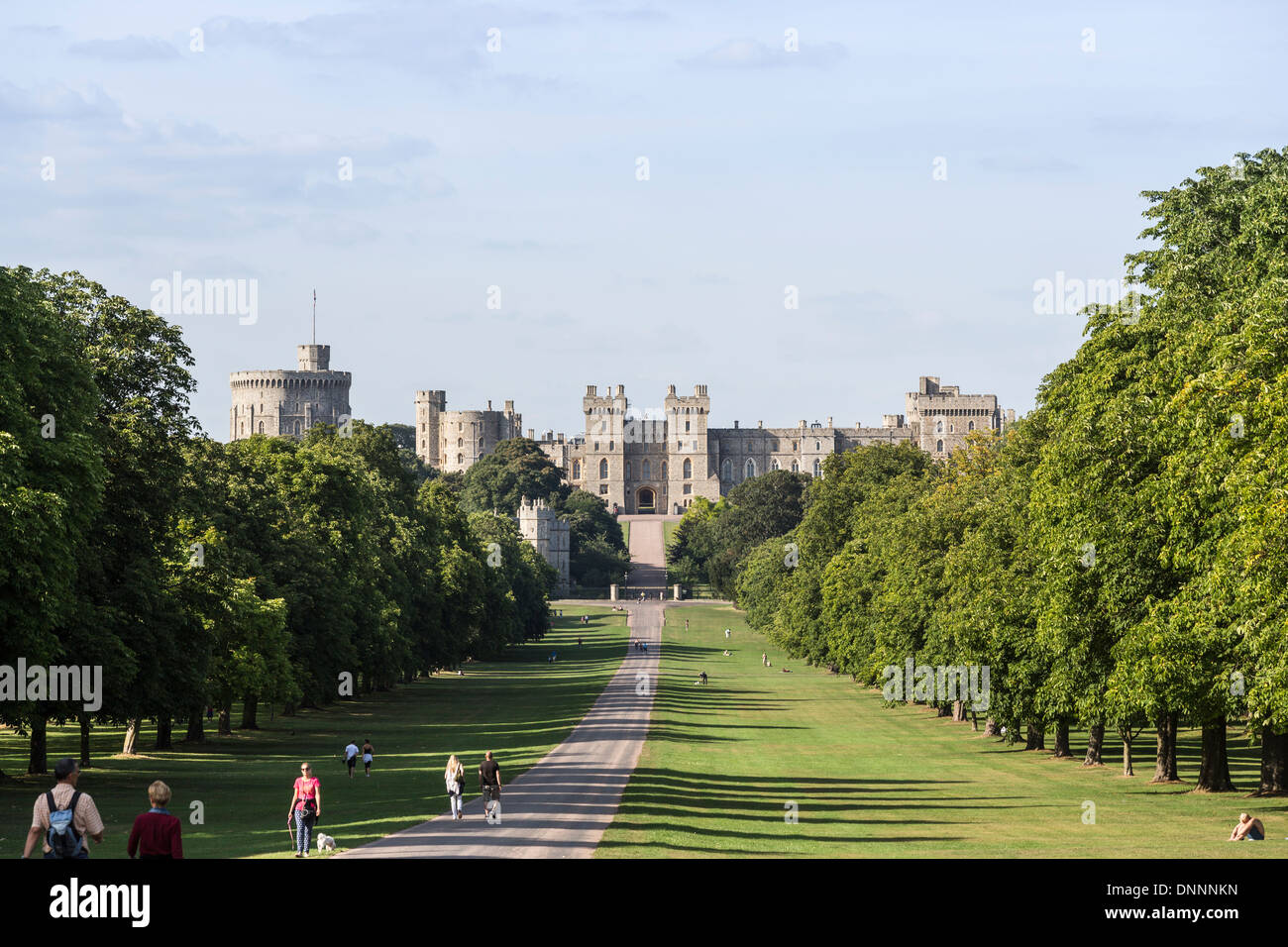 Windsor Castle: the iconic view along The Long Walk, Windsor, Berkshire ...