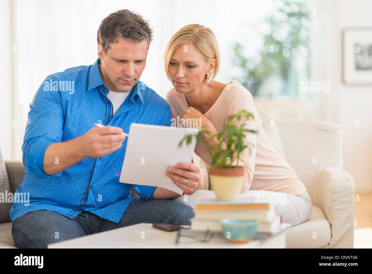 Couple paperwork hi-res stock photography and images - Alamy