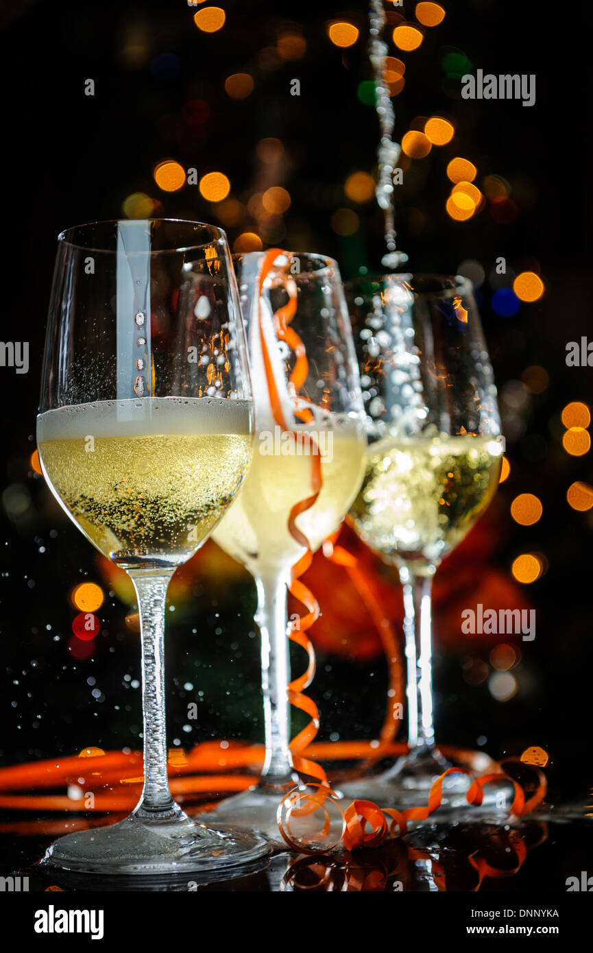 Pouring champagne mood hi-res stock photography and images - Alamy