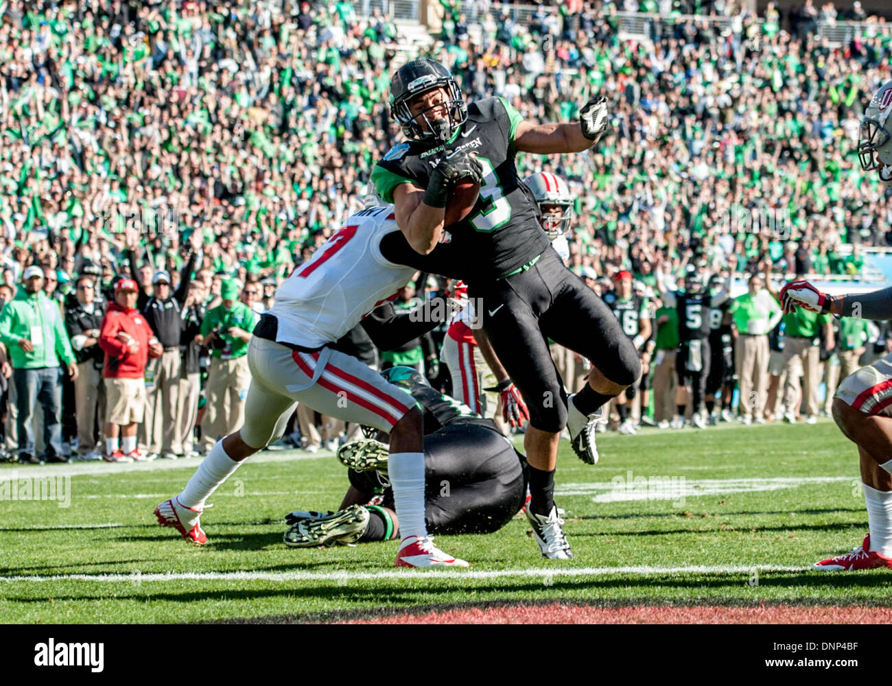 Reverse heart hi-res stock photography and images - Alamy