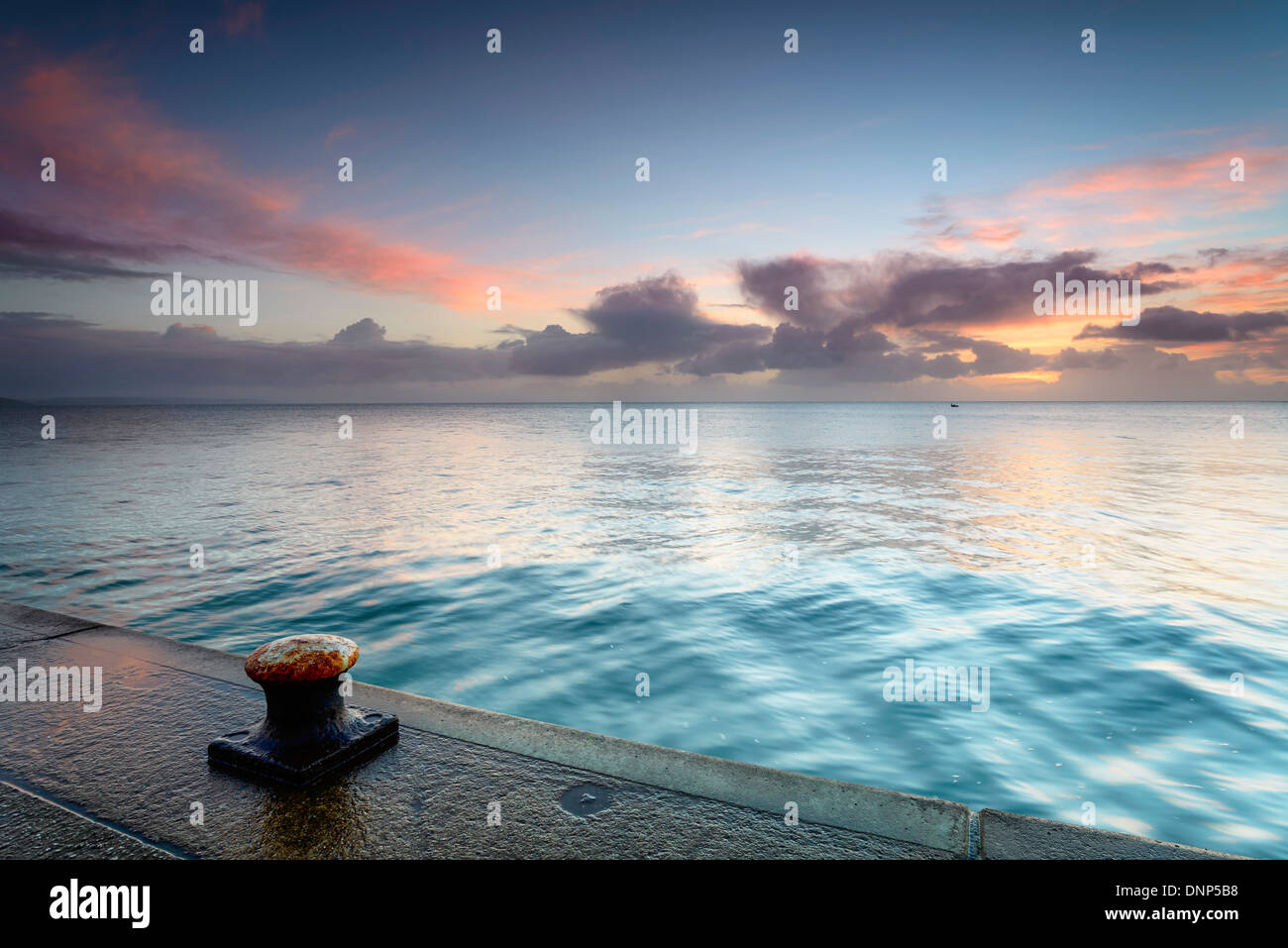 Sun rising and setting hi-res stock photography and images - Alamy